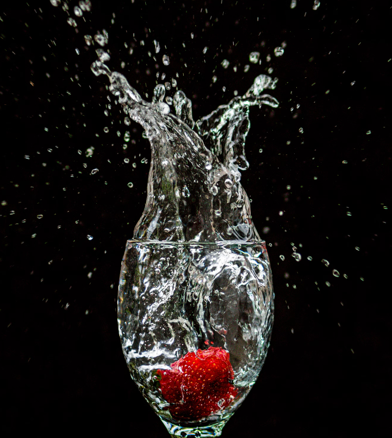 The Essential Elixir: Exploring the Benefits of Water with élevé